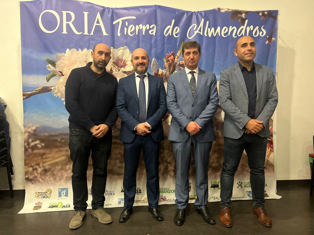 La VI gala de la Almendra de Oria distingue al tejido asociativo y ...